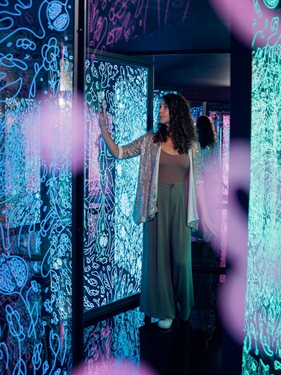 IKONO Berlin - Berlin's newest immersive experience - Rausgegangen