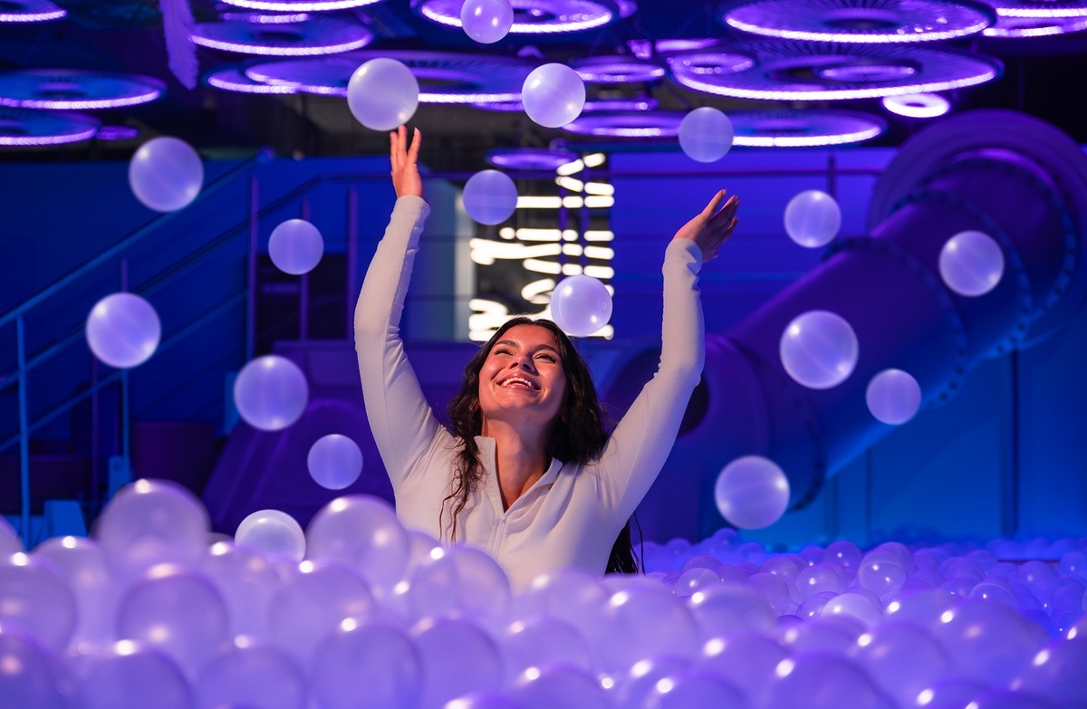 IKONO Berlin: Das Neue Immersive Erlebnis am 31.12.2025 in Berlin ...