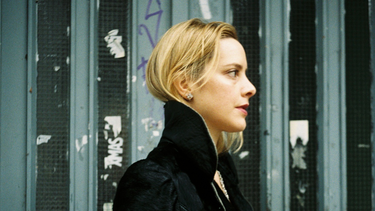 Rough Trade Berlin x Anika: 'Abyss' DJ Set + Signing am 08.04.2025 in Berlin - Rausgegangen Berlin