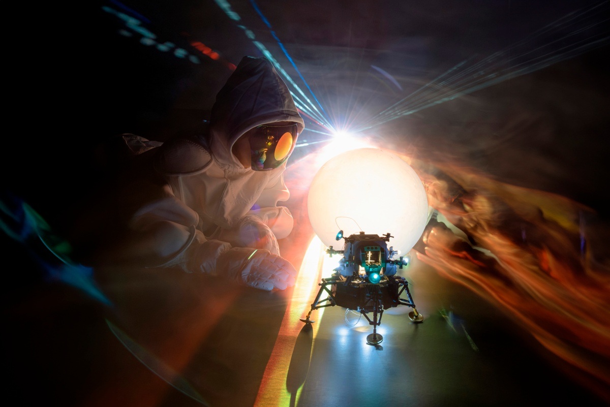 VERLOSUNG: Henrike Iglesias, Frank Häusermann, Olivia Hyunsin Kim ...