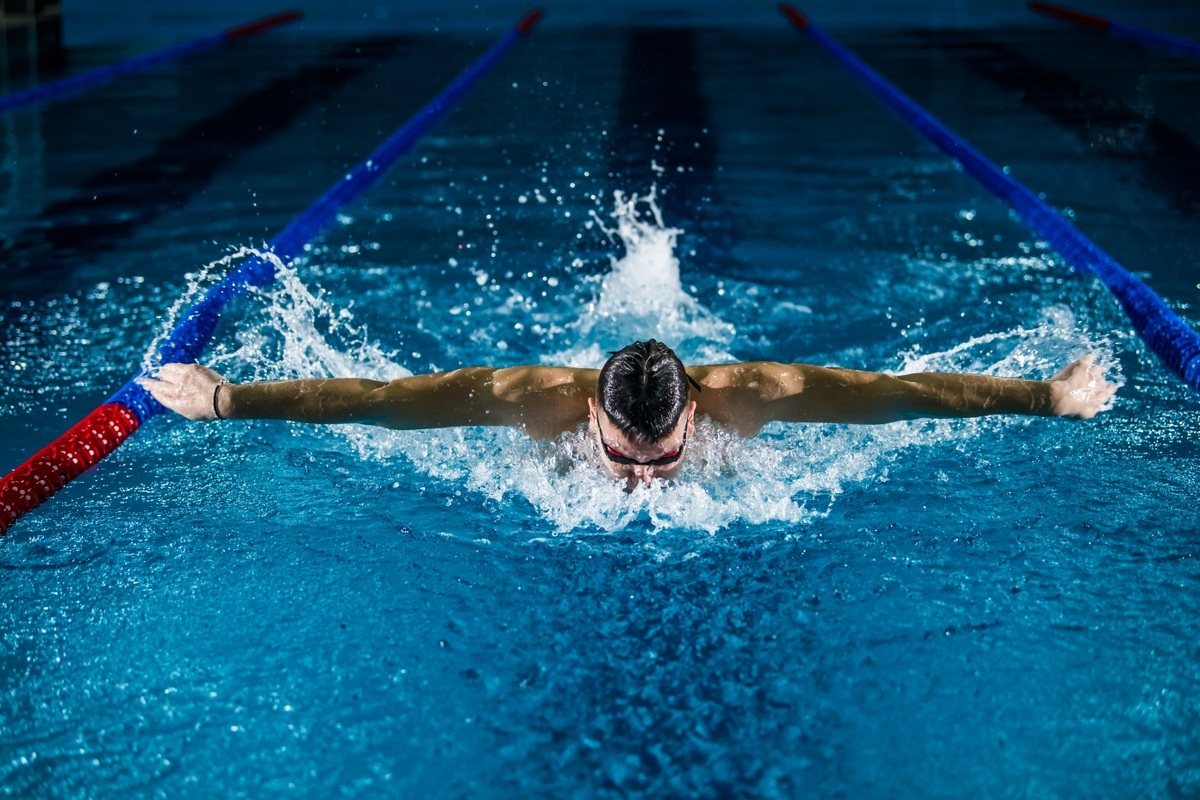 The most beautiful swimming lakes & outdoor pools in and around ...