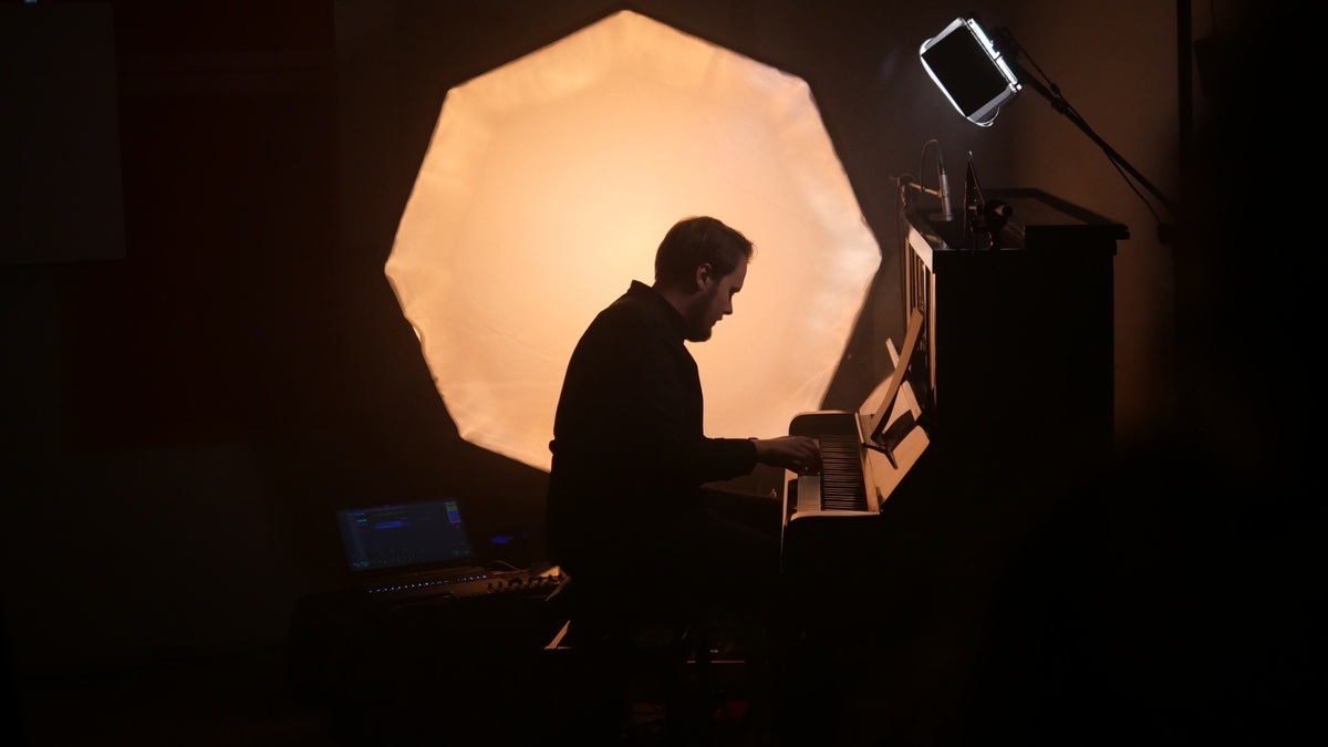 Raffael Seyfried | Alle Events, Termine & Tickets - Rausgegangen