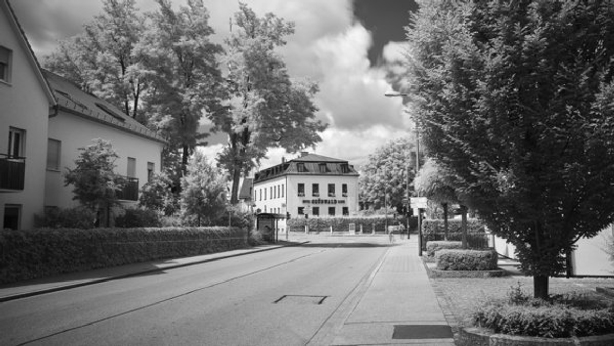 Aubing schwarz-weiß - Rausgegangen München