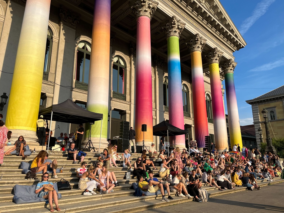 Apollon Stufenbar in München | Alle Events, Termine & Tickets ...