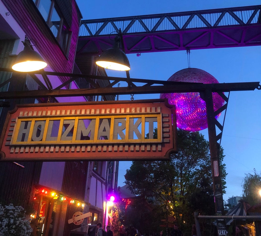 Holzmarkt 25 - Rausgegangen Berlin